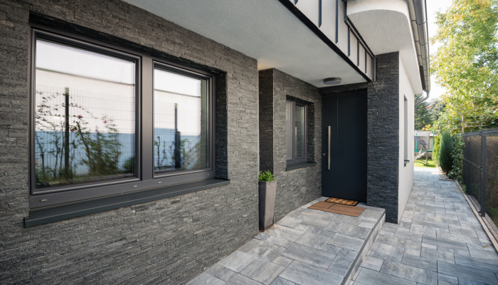 Comparison of inward and outward opening windows: advantages and ...